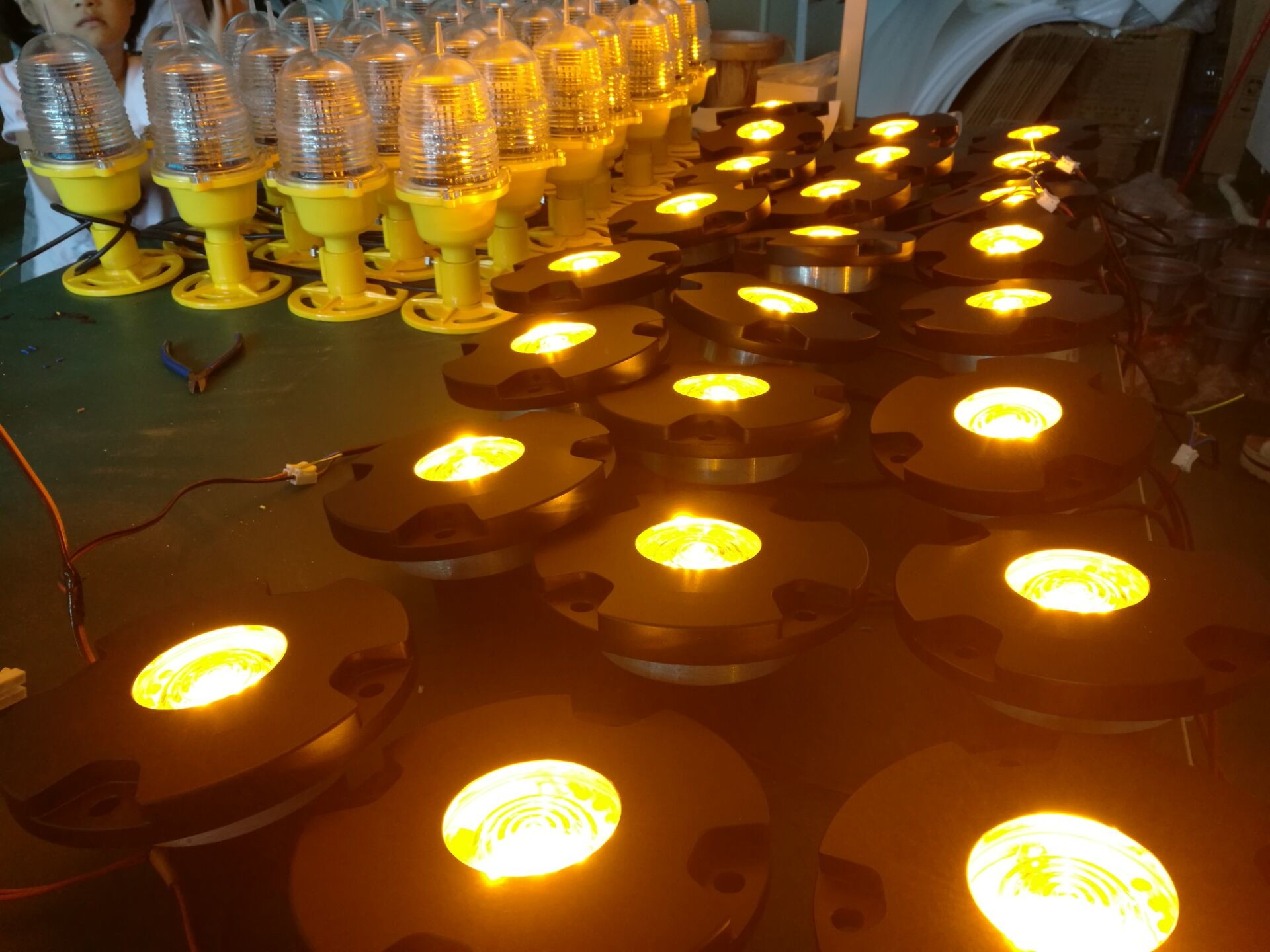 Helipad Landing Lights Inset light runway landing lights Helipad ...