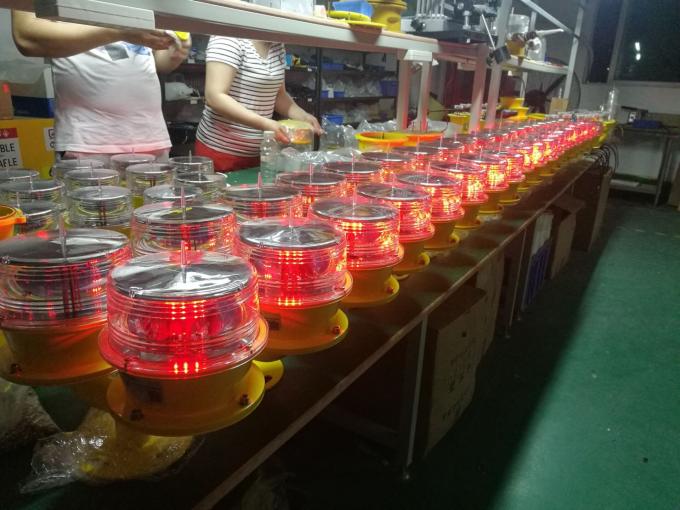 OB Solar Powered LED Aviation Obstruction Light With Photocell PC Material